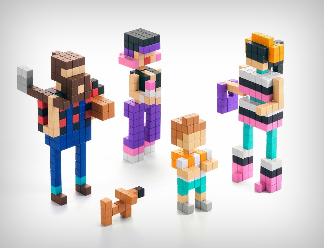 MAGNETIC PIXELS THAT BRING MINECRAFT TO LIFE | Stone Marshall-Author